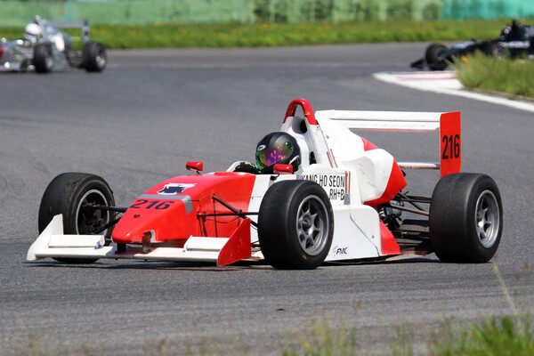 [2024 KIC컵 KFGP 제3전] 강호선, 폴 투 윈으로 KF1600 2연승 축포