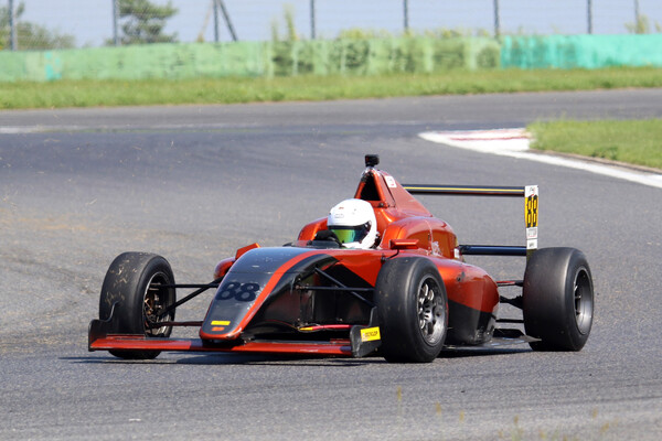 [2024 KIC컵 KFGP 제4전] 김현호, KF1600 클래스 시즌 첫 승