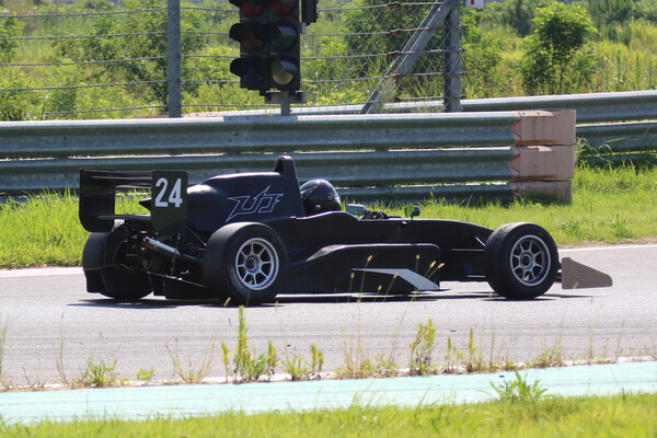 [2024 KIC컵 KFGP 제4전] 김현호, KF1600 클래스 시즌 첫 승