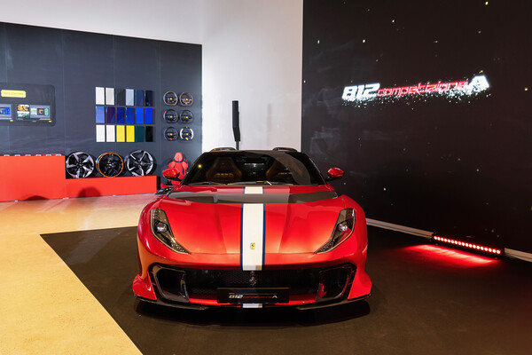 FMK, 테일러 메이드 주제로 ‘페라리 나이트’ 진행